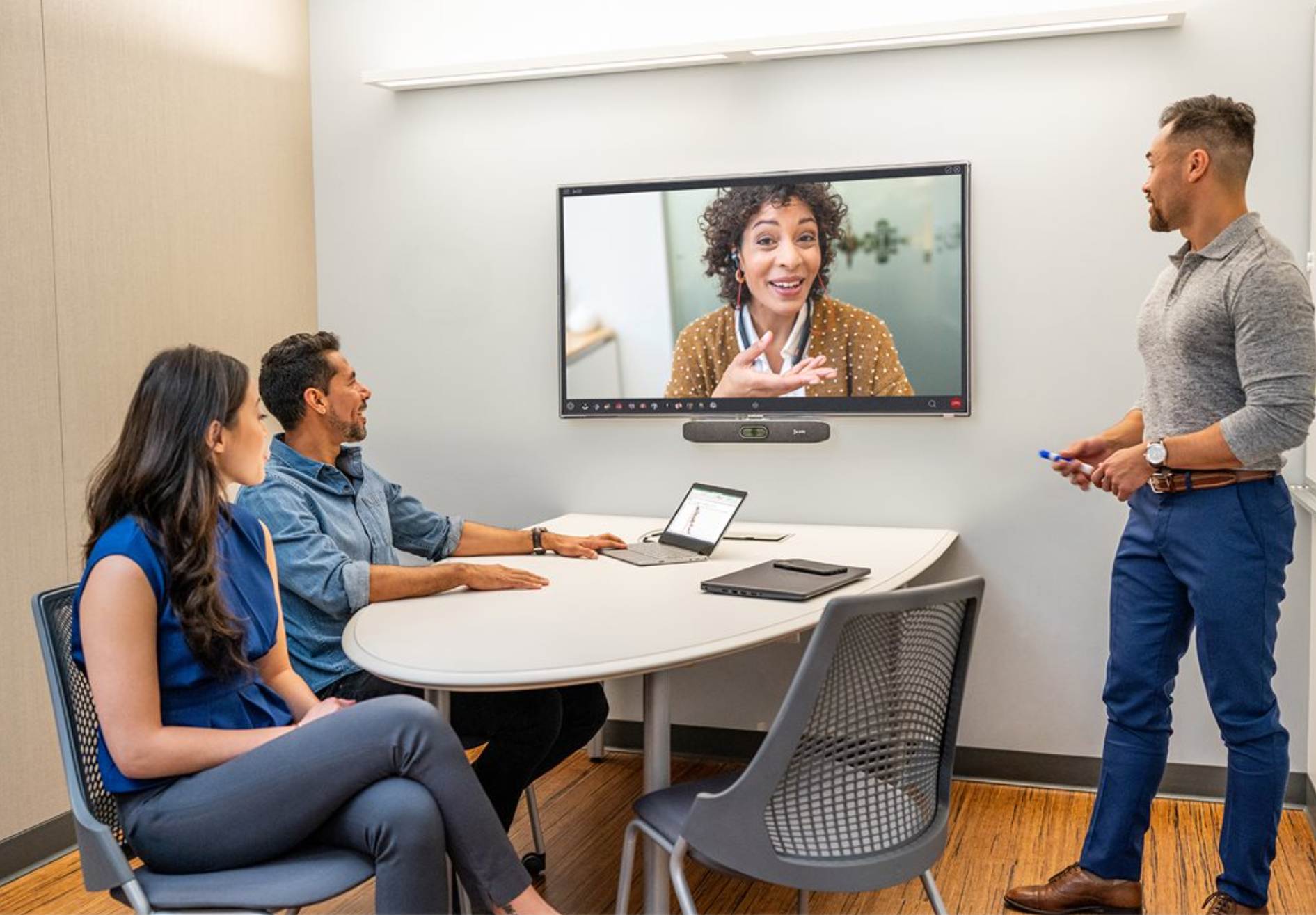 Kamera do wideokonferencji HP Poly Studio R30 (842D2AA) - dlaDruku.pl